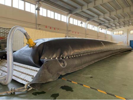 Floating Towable Oil Bladder — Spilldoc Singapore